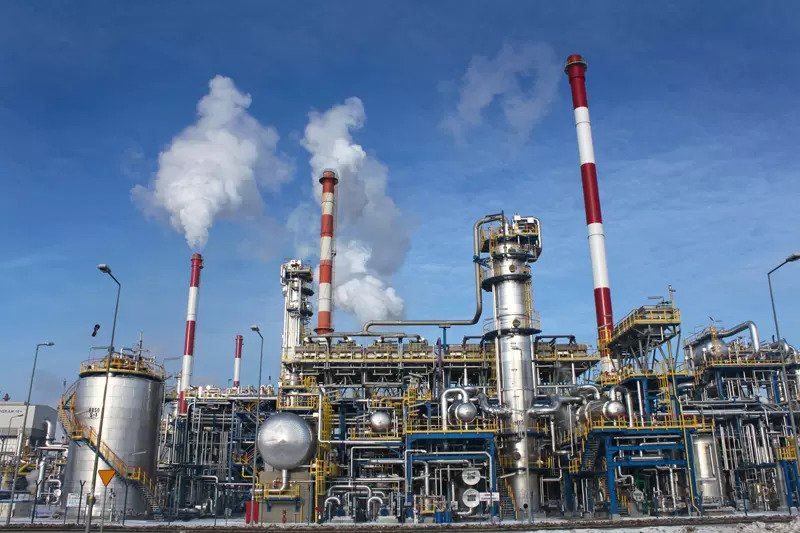 13 Oil Refineries Released Dangerous Concentrations of Benzene in 2020